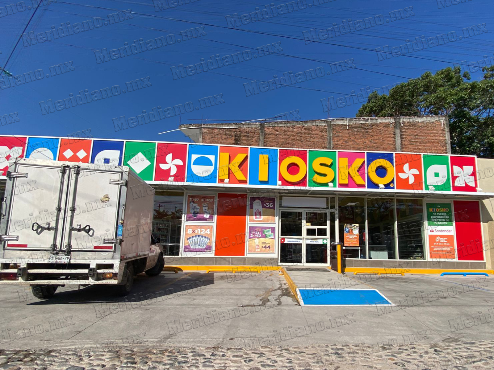 Sujeto armado robo productos del Kiosco | Meridiano.mx