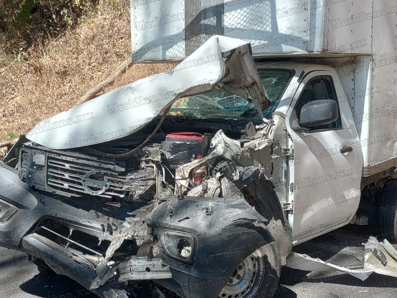 Tráiler chocó con camioneta | Meridiano.mx