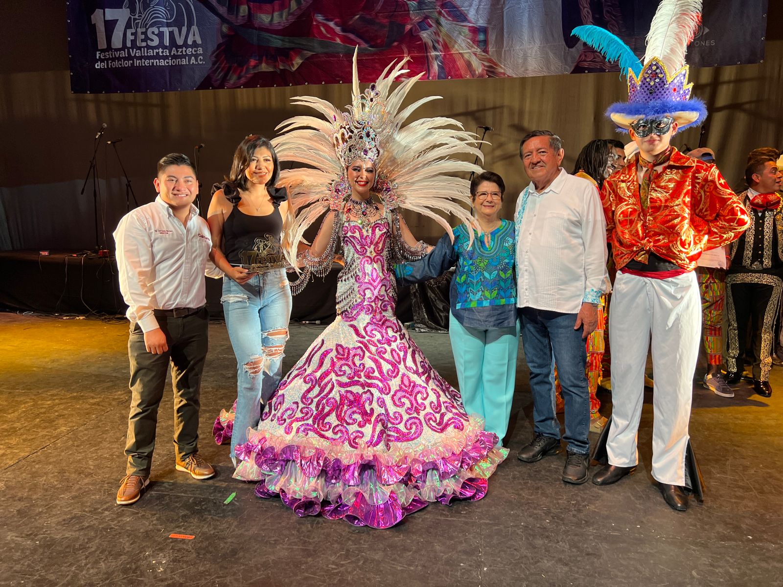 Gran cierre del Festival Vallarta Azteca del Folclor Internacional ...