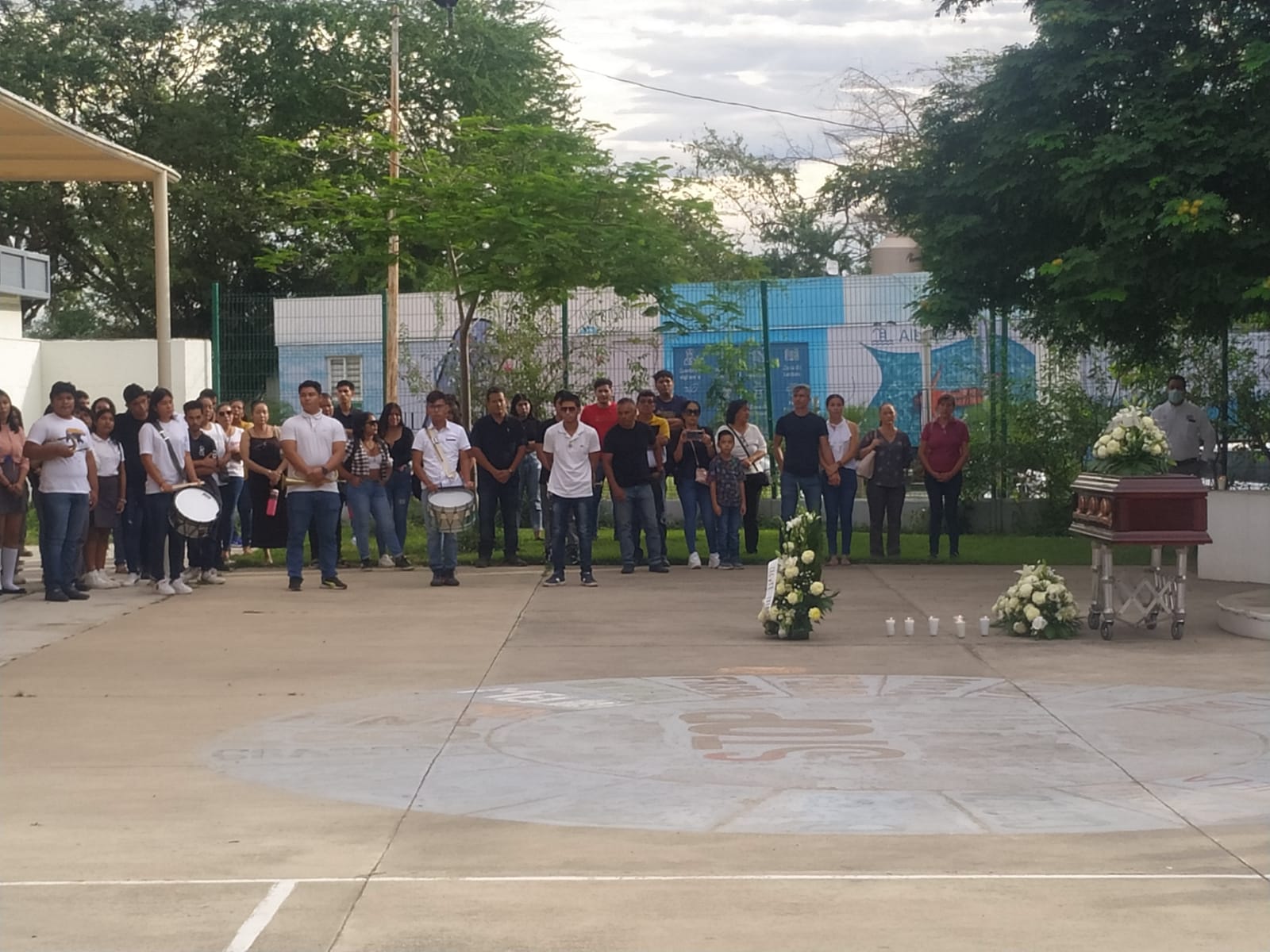 ¡Adiós maestro!: Despiden a Israel Ávila Hernández | Meridiano.mx