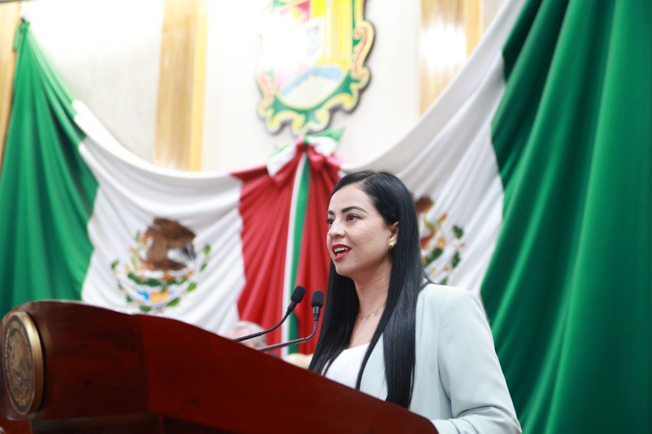 Enaltecen comparecencias la función pública del estado: Alba Cristal ...