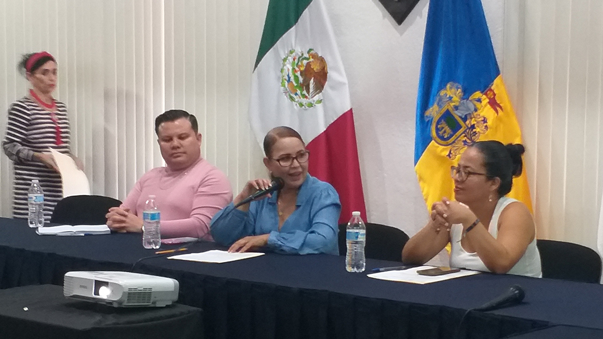 Regidora María Elena Curiel, presenta informe del tercer año ...