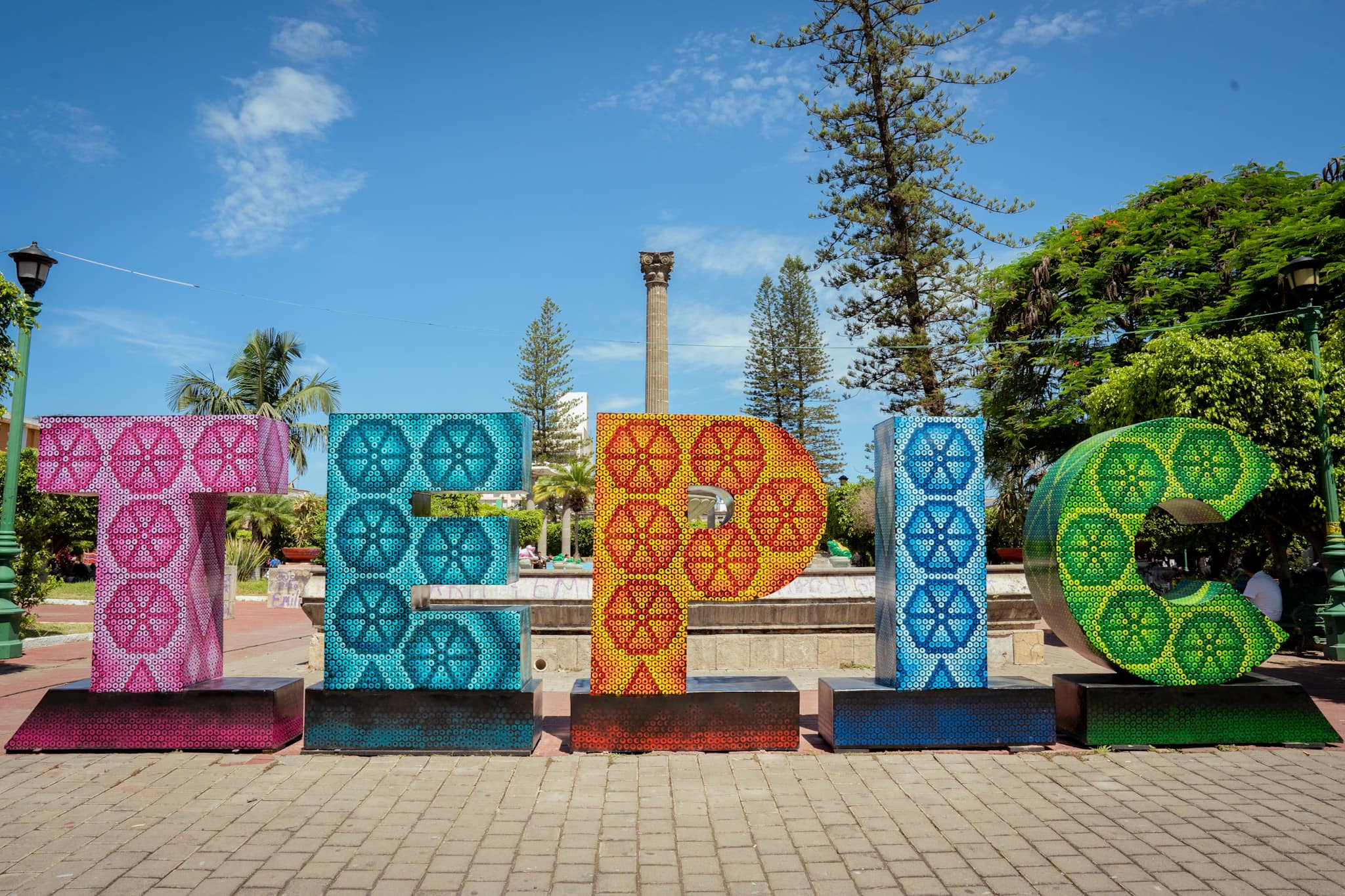 Regresan las maxi letras frente a Catedral | Meridiano.mx