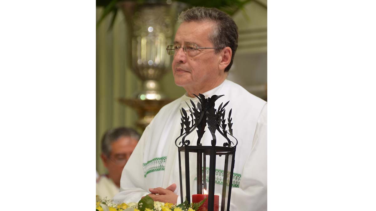 Reciben en Catedral las cenizas del presbítero Manuel Olimón Nolasco ...