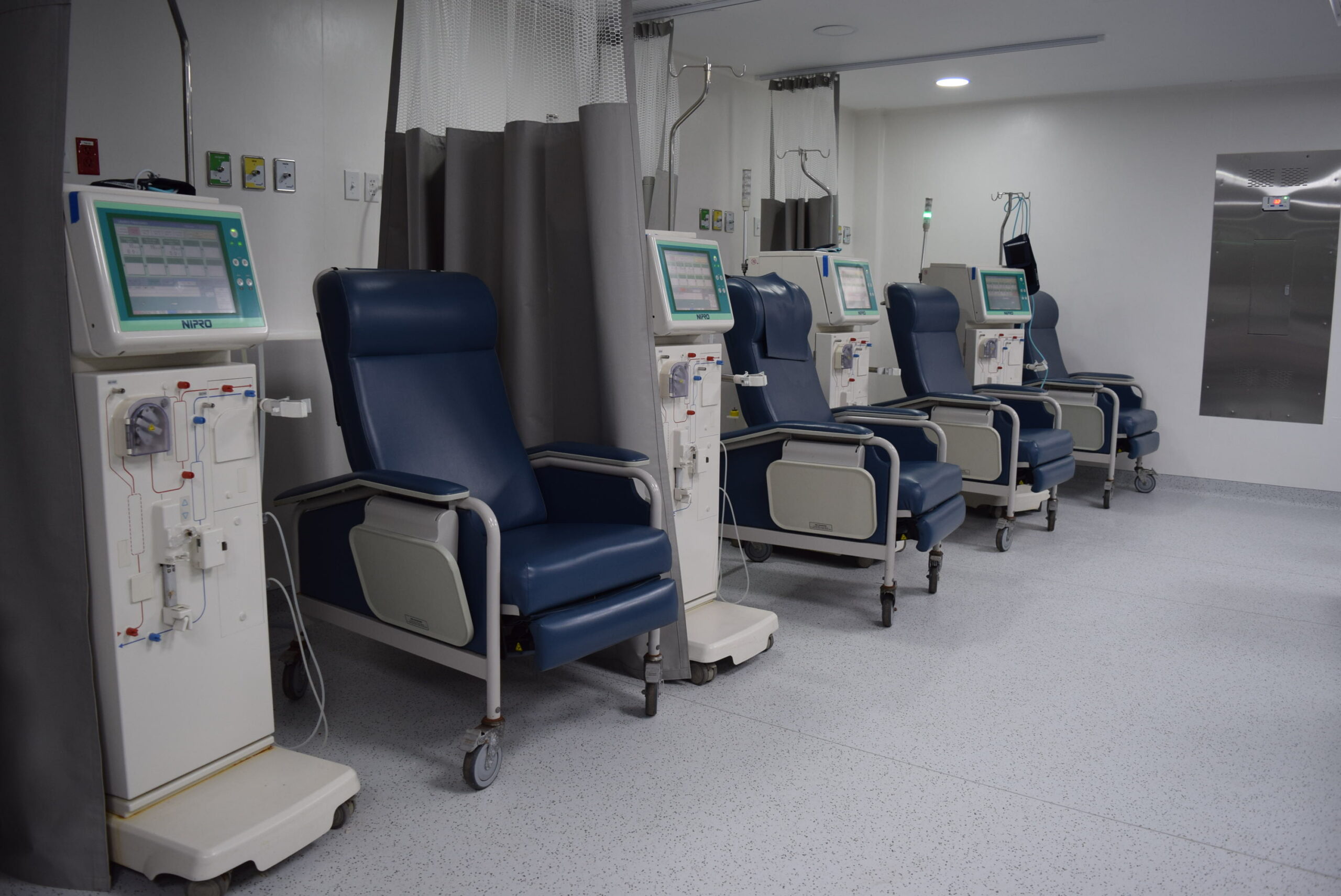 Renueva el IMSS sala de Hemodiálisis | Meridiano.mx